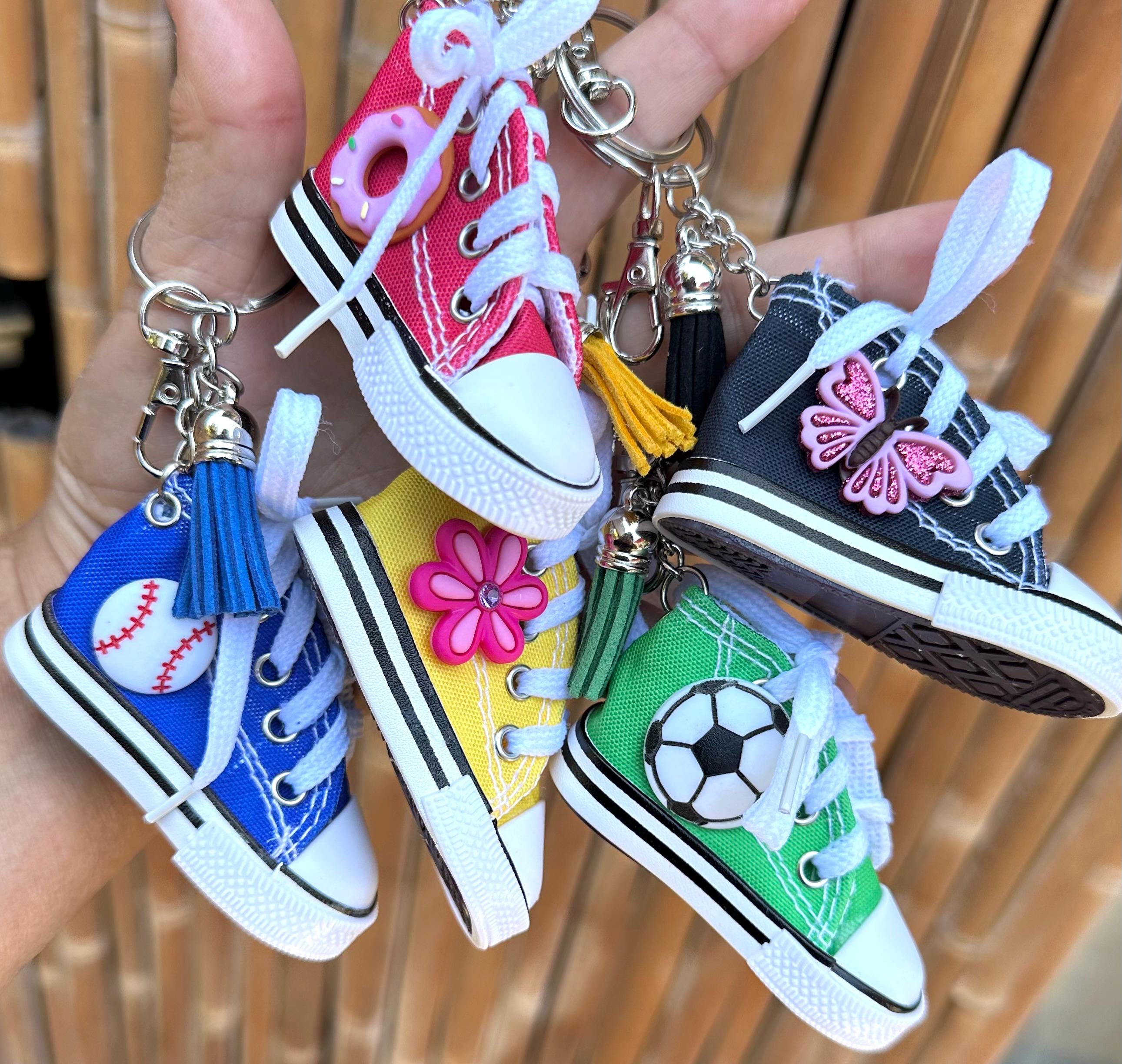 Shoe Keychain,sports Charm,shoe Party Favor,shoe Charm,sneaker Keychain ...
