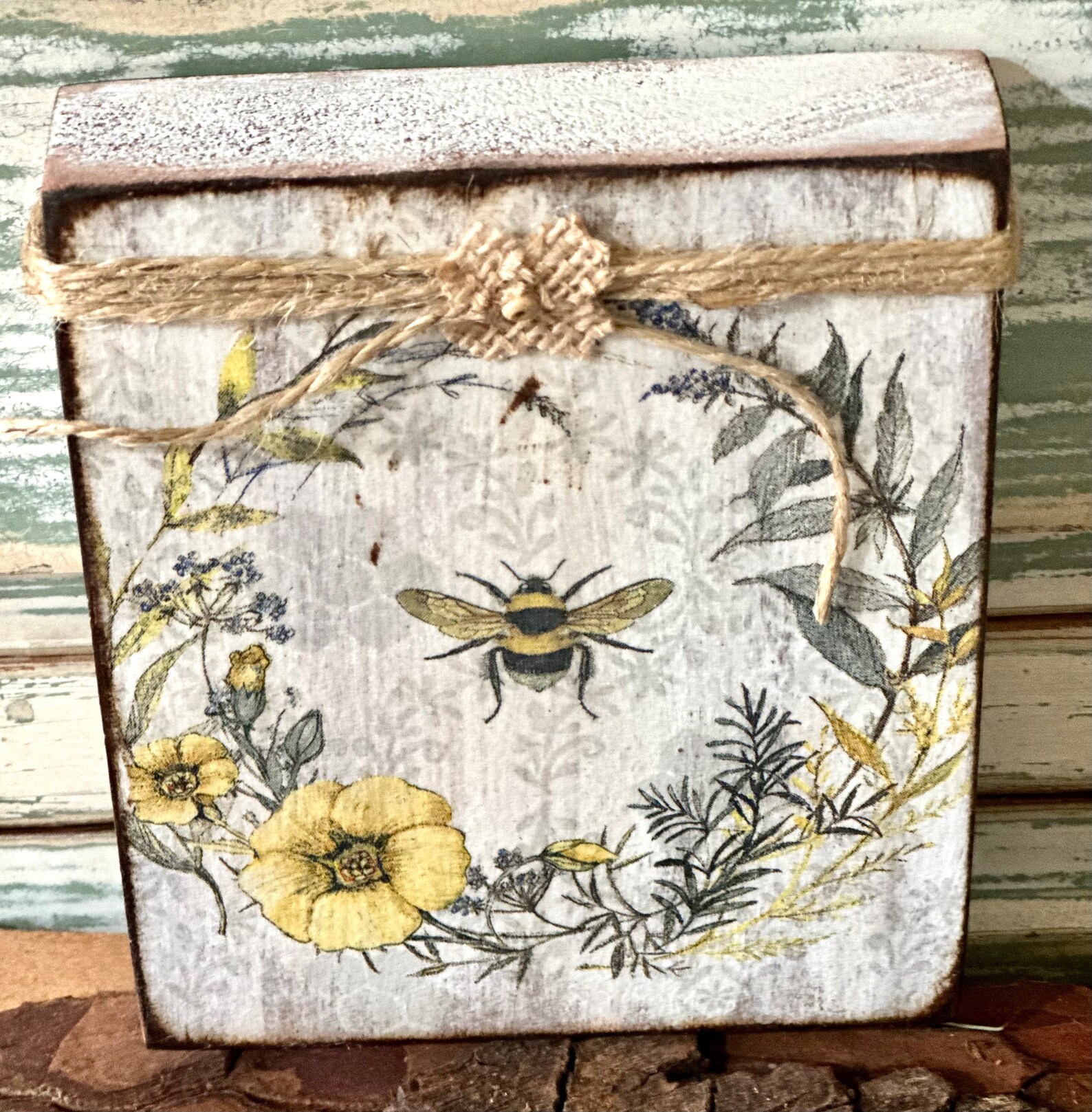 Bee Decor for Home, Farmhouse Bee Decor, Rustic Bee Decor,spring Bee ...