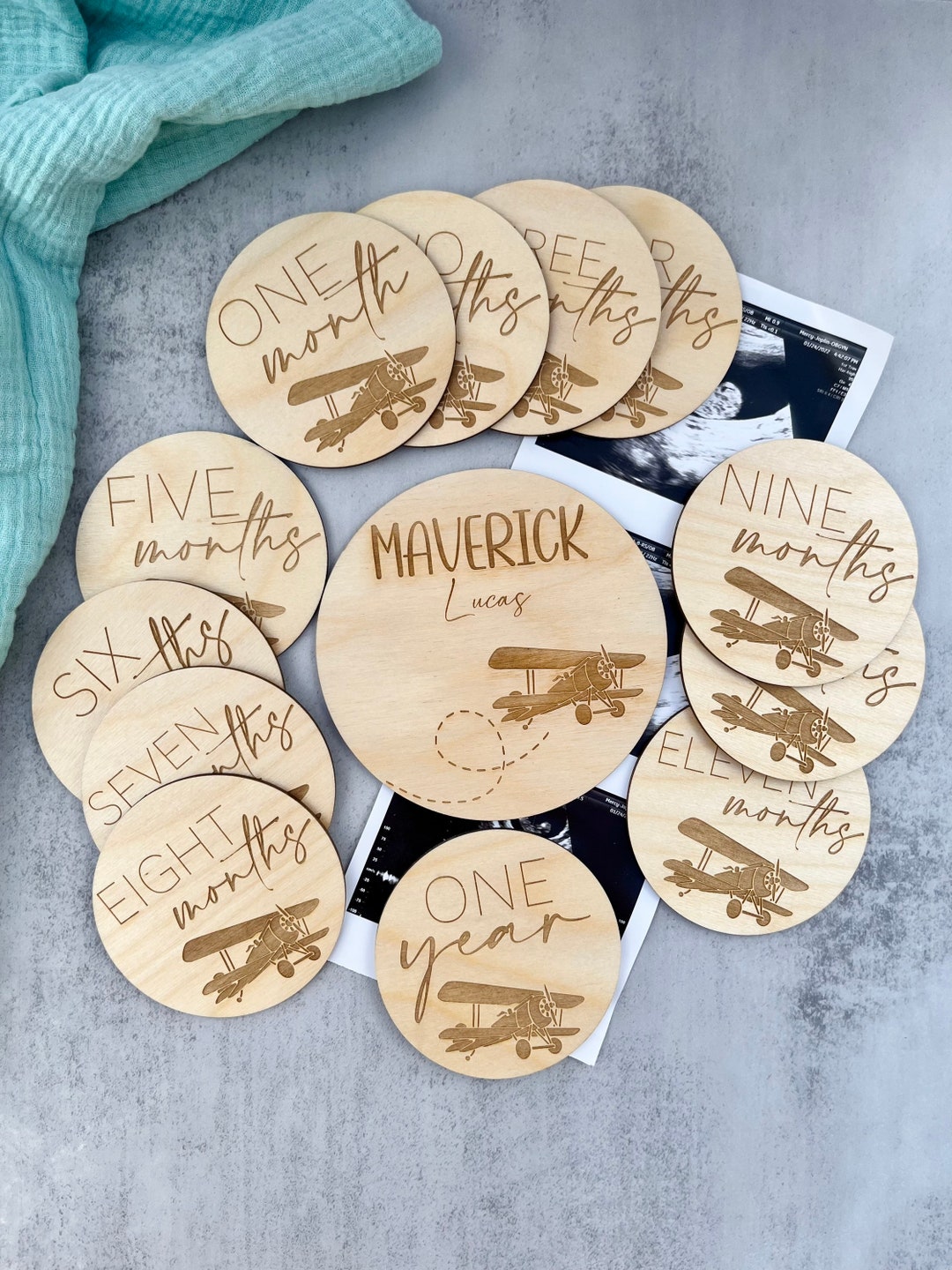 Airplane Milestones, Monthly Milestone Discs, Baby Monthly Signs, Baby ...