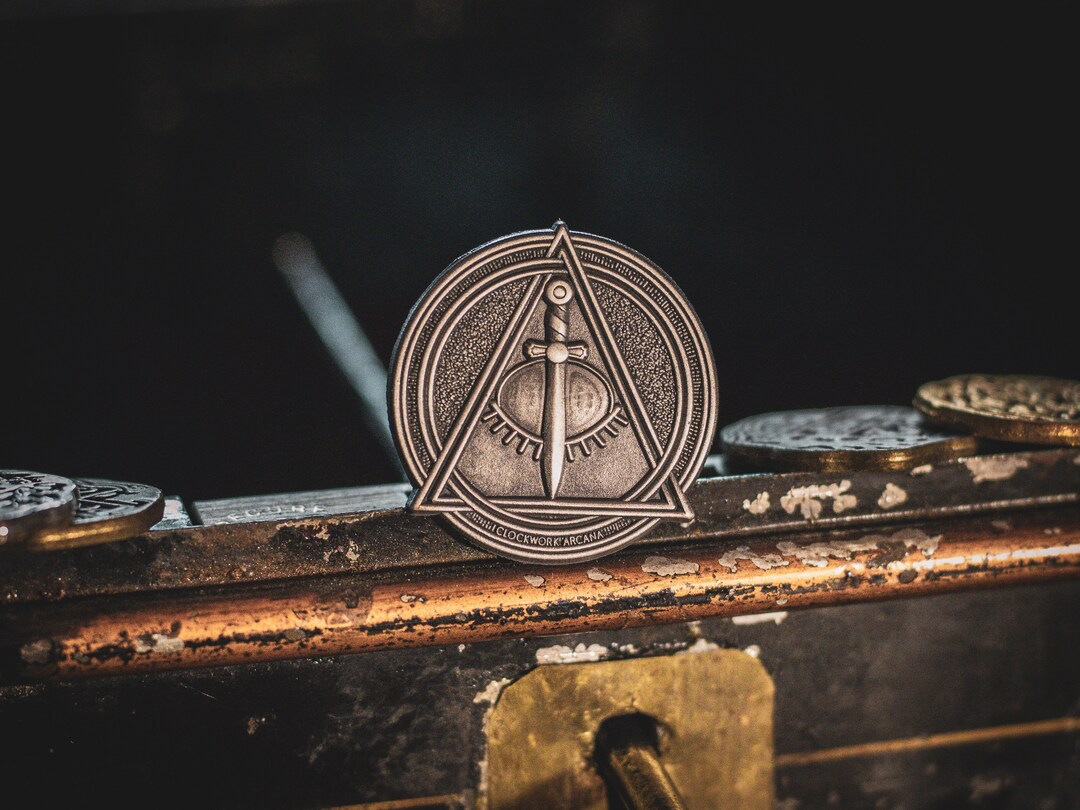Rogue Pin Badge - Die-cast Class Logo, the Ideal Geek Gift for D&D and ...