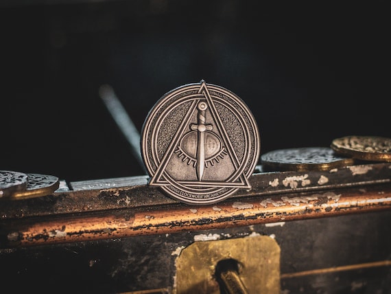 Rogue Pin Badge Die-cast Class Logo the Ideal Geek Gift for - Etsy UK