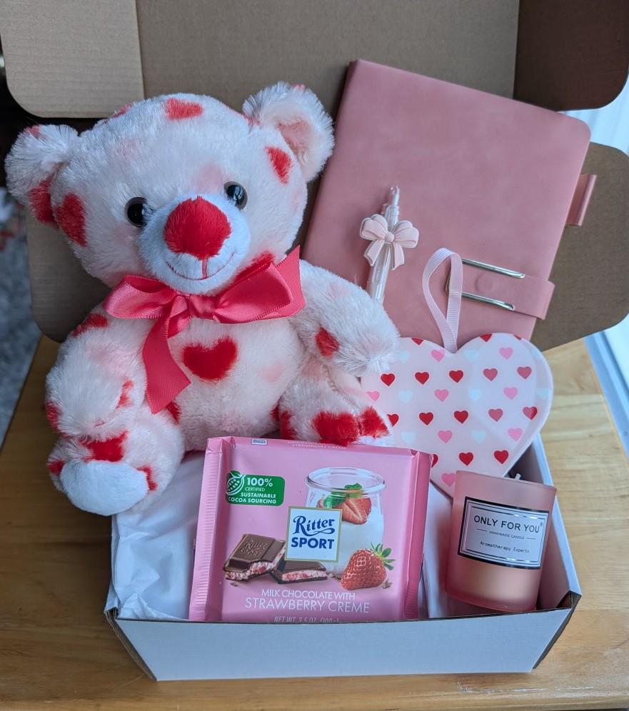 Valentine Gifts Box for Her, Birthday Gift Idea for Daughter, I Love ...