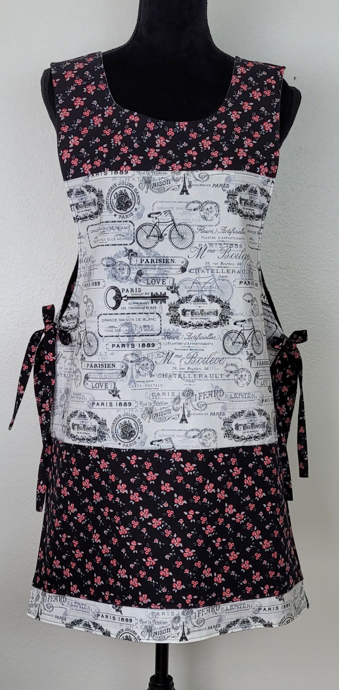Women's Reversible Cobbler Style Apron - Parisian Print With Sweet ...