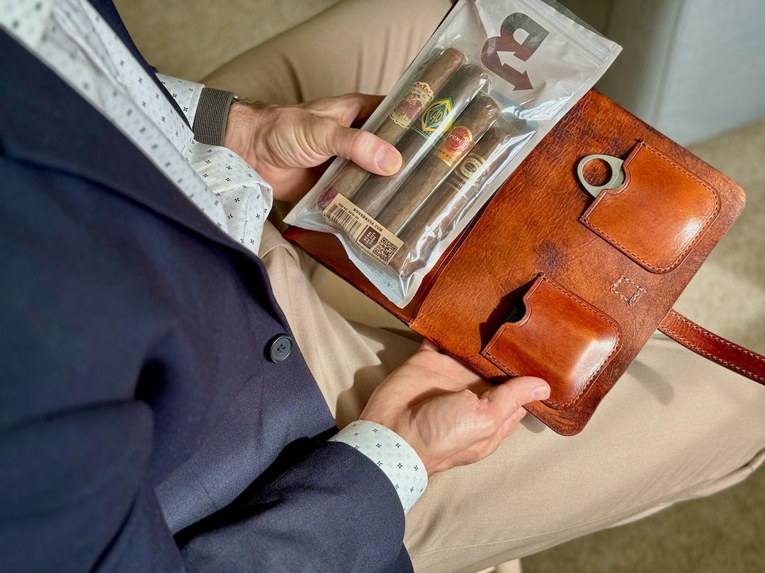 Hand Dyed Leather Boveda Cigar Case Small Boveda Humidor Bag Included ...