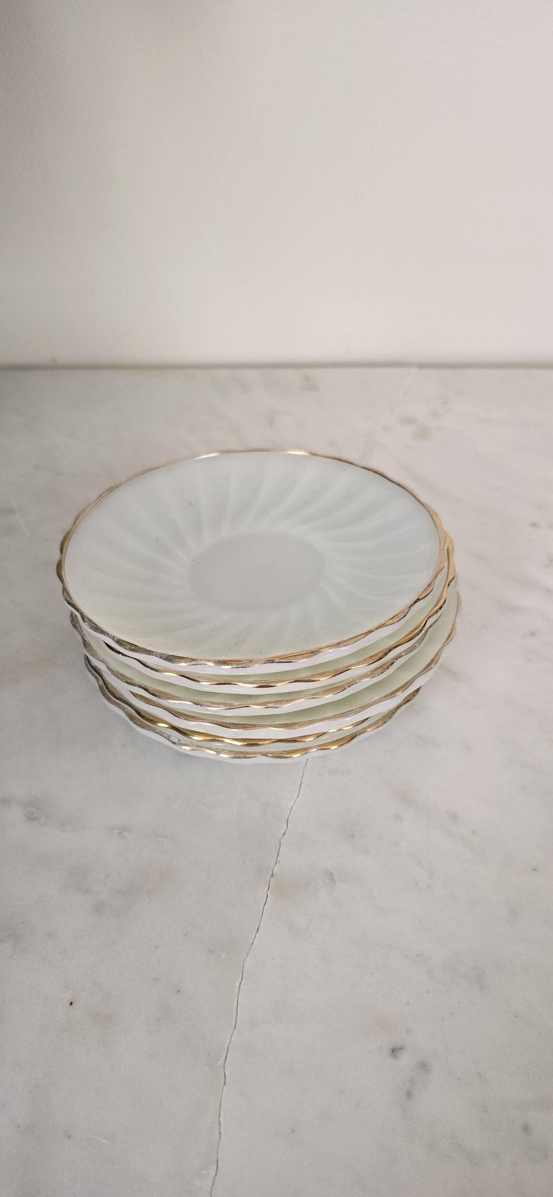 1960s Anchor Hocking Milk Glass Saucers – Set of 6 With Gold Trim - Etsy