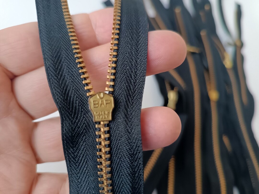 Close-end Metal Zipper Black Color With Brass Metal Elements 35cm Made ...