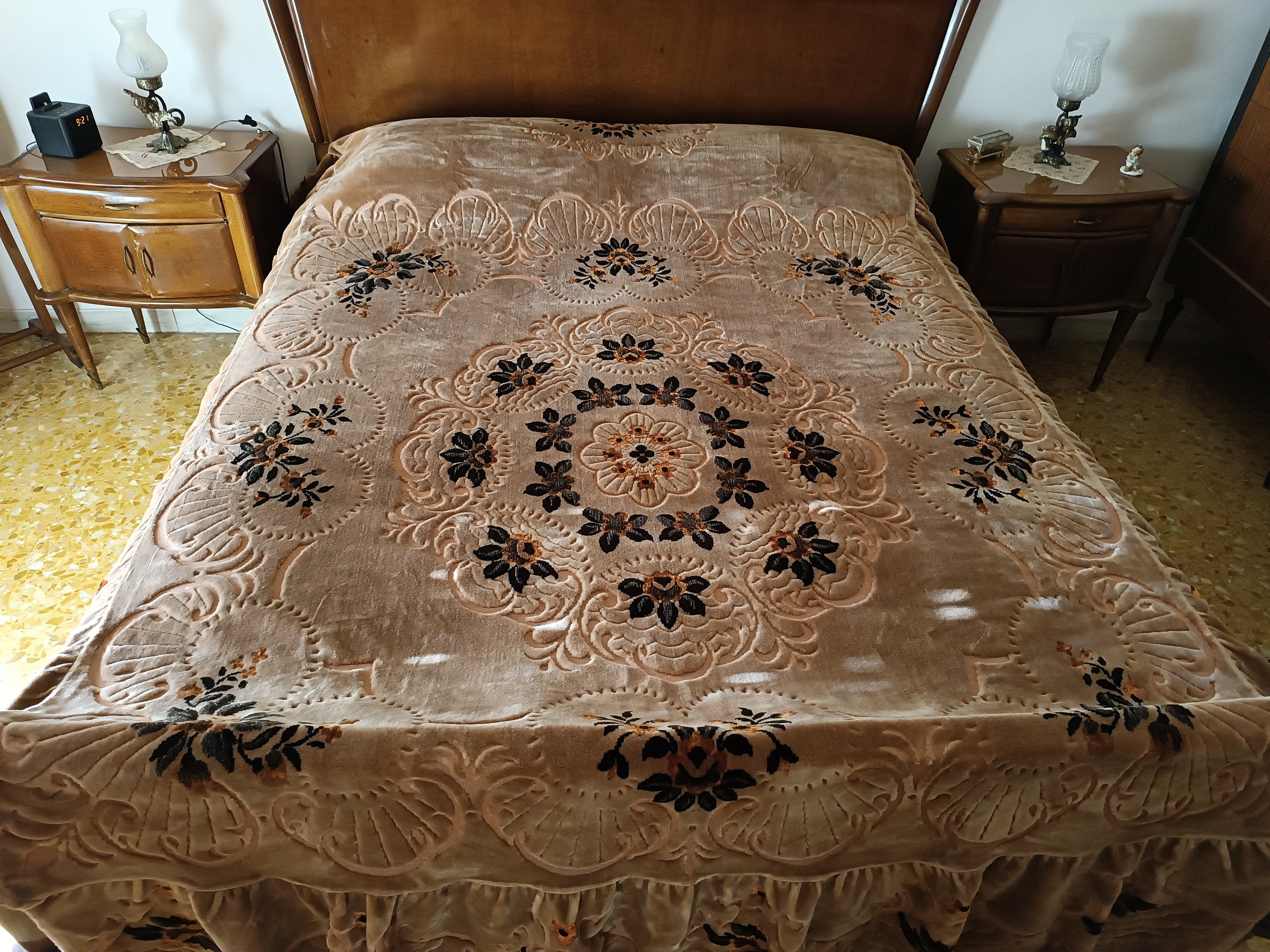 Vintage Italy Mid Century Heavy Beige Velvet Bedspread, Italian Printed ...