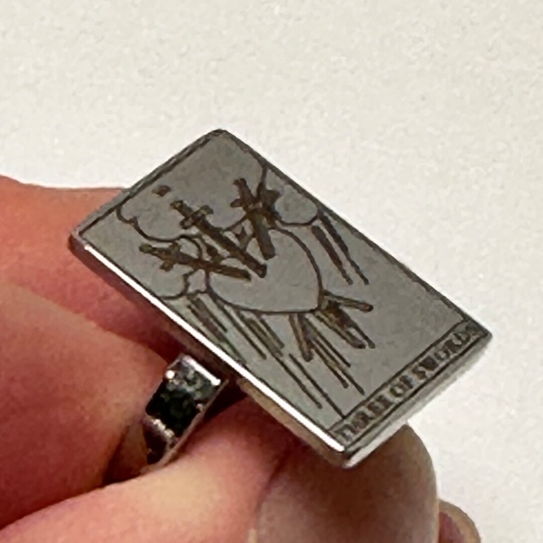 Three of Swords Tarot Ring - Etsy