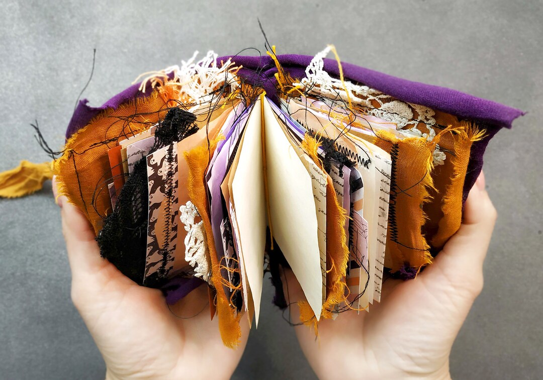Mini Art Journal, Tiny Halloween Junk Journal Handmade, Cute Pocket ...