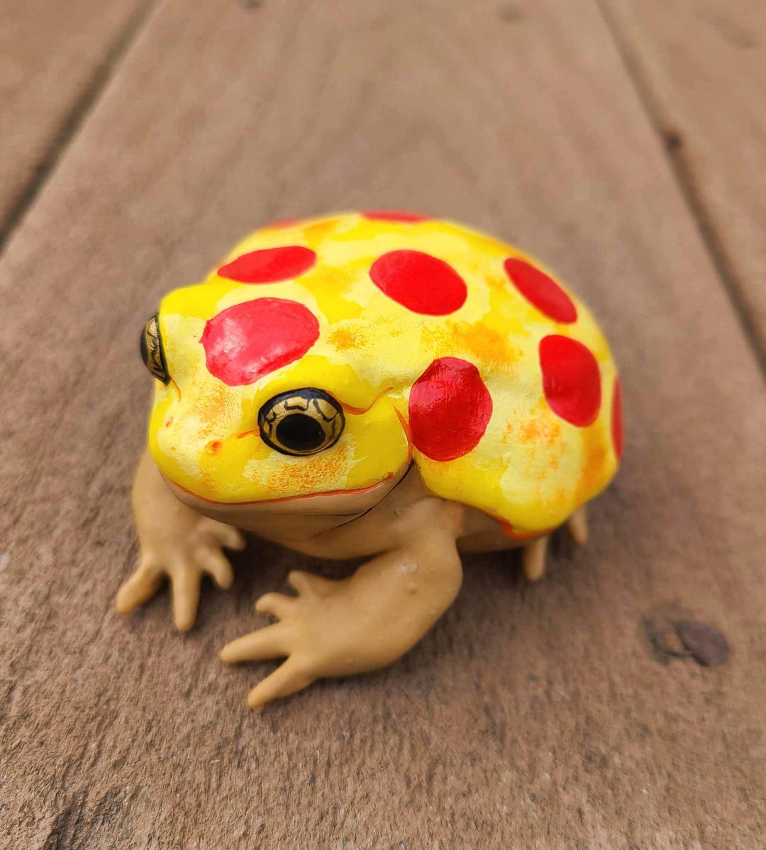 Pepparoni Pizza Frog Food Frog Figure - Hand Painted Resin Frog ...