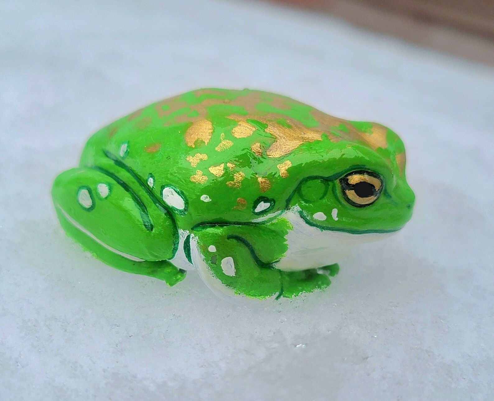 Gold Flake Australian White's Tree Frog / Dumpy - Frog Nugget ...