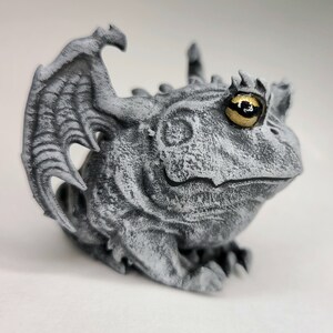 Frogoyle Gargoyle Pacman Frog Figure - Hand Painted Resin Frog - Etsy