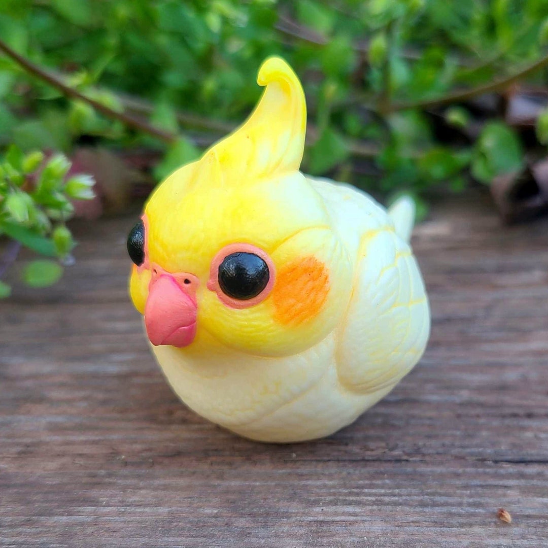 Cockatiel Borb Necklace - Hand Painted Resin Bird Figure - Etsy