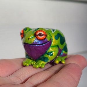 Herb the 420 Frog Friend- Hand Painted Resin Frog Figurine - Etsy