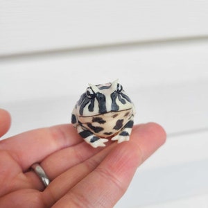 Phantom Mutant Pacman Frog Figure Realistic Handpainted Resin - Cute ...