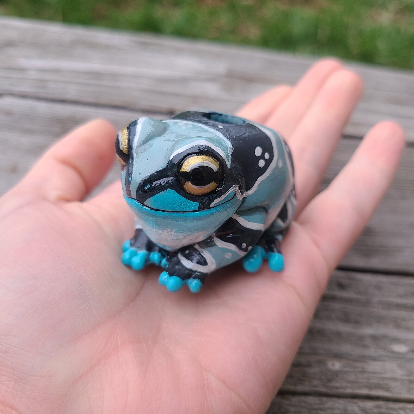 Amazon Milk Frog Friend- Hand Painted Resin Frog Figurine - Cute Desk ...