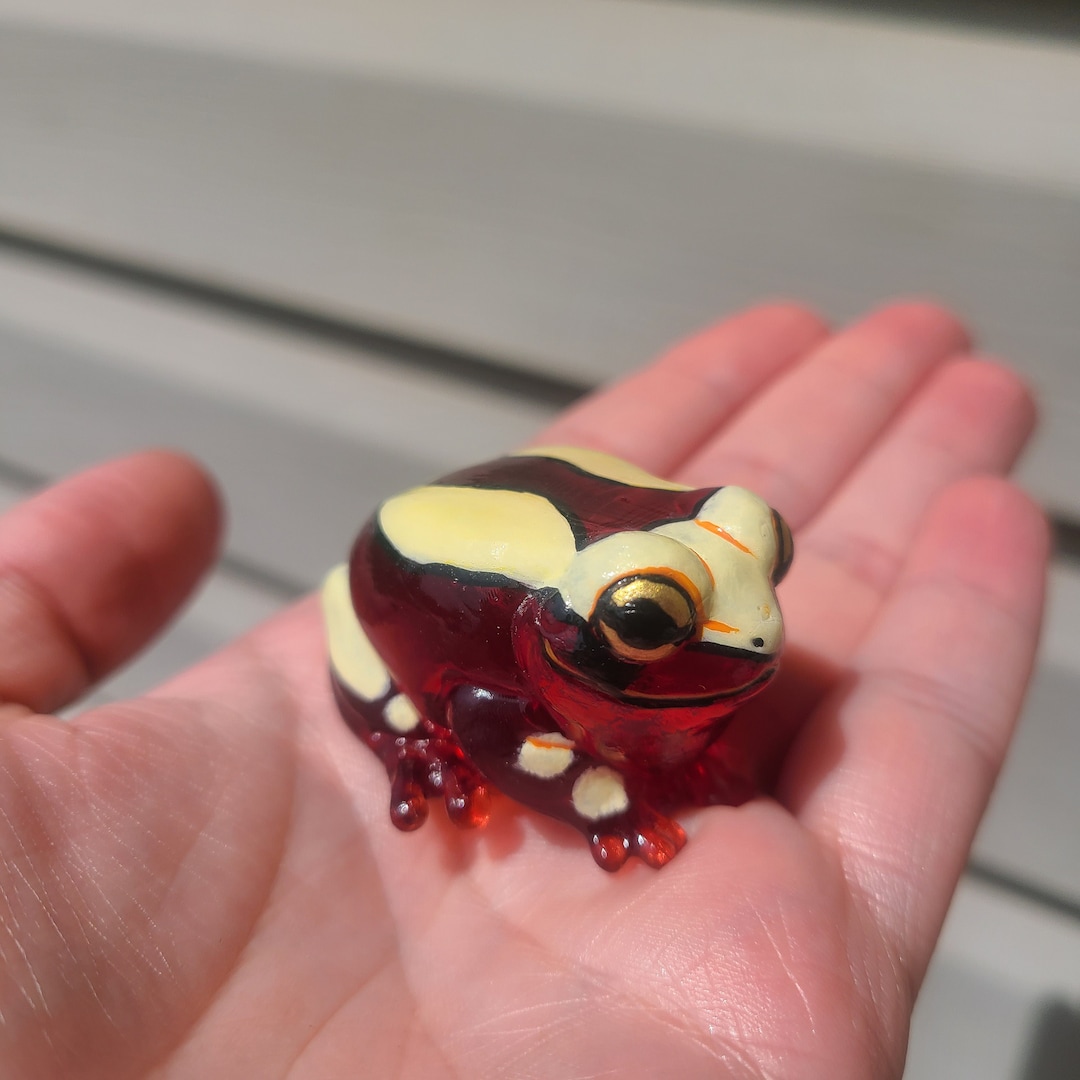 Clown Tree Frog Friend- Hand Painted Resin Frog Figurine - Cute Desk ...