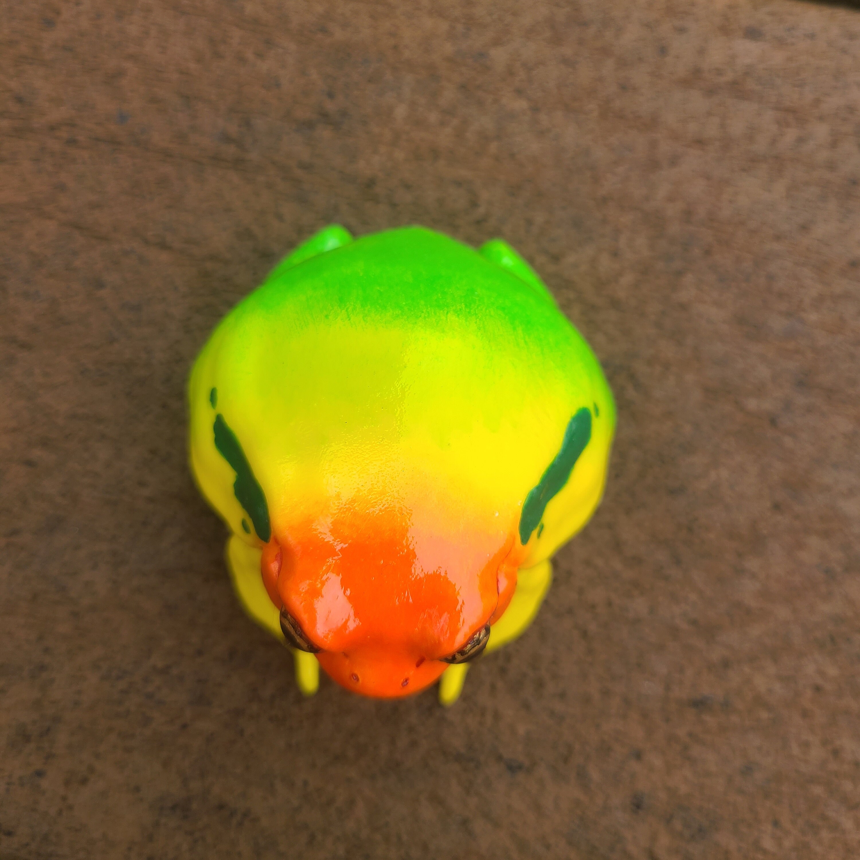 Mango Frog Figure - Realistic Hand Painted Resin Frog - Cute Desk Pet ...