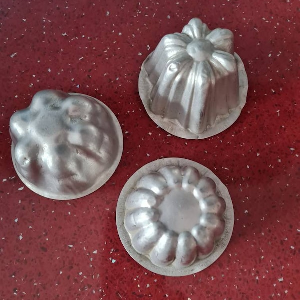 Vintage Jelly Mold - Etsy