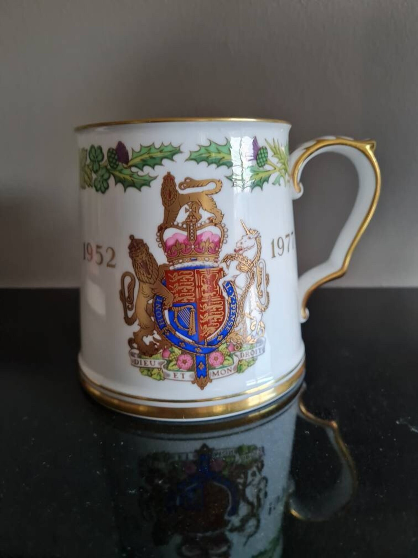 Spode Commemorative Mug - Queen Elizabeth II Silver Jubilee 1952-1977 ...