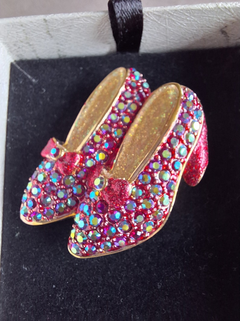Kirks Folly Wizard of Oz Dorothy Ruby Slippers Brooch Pin Boxed RARE ...