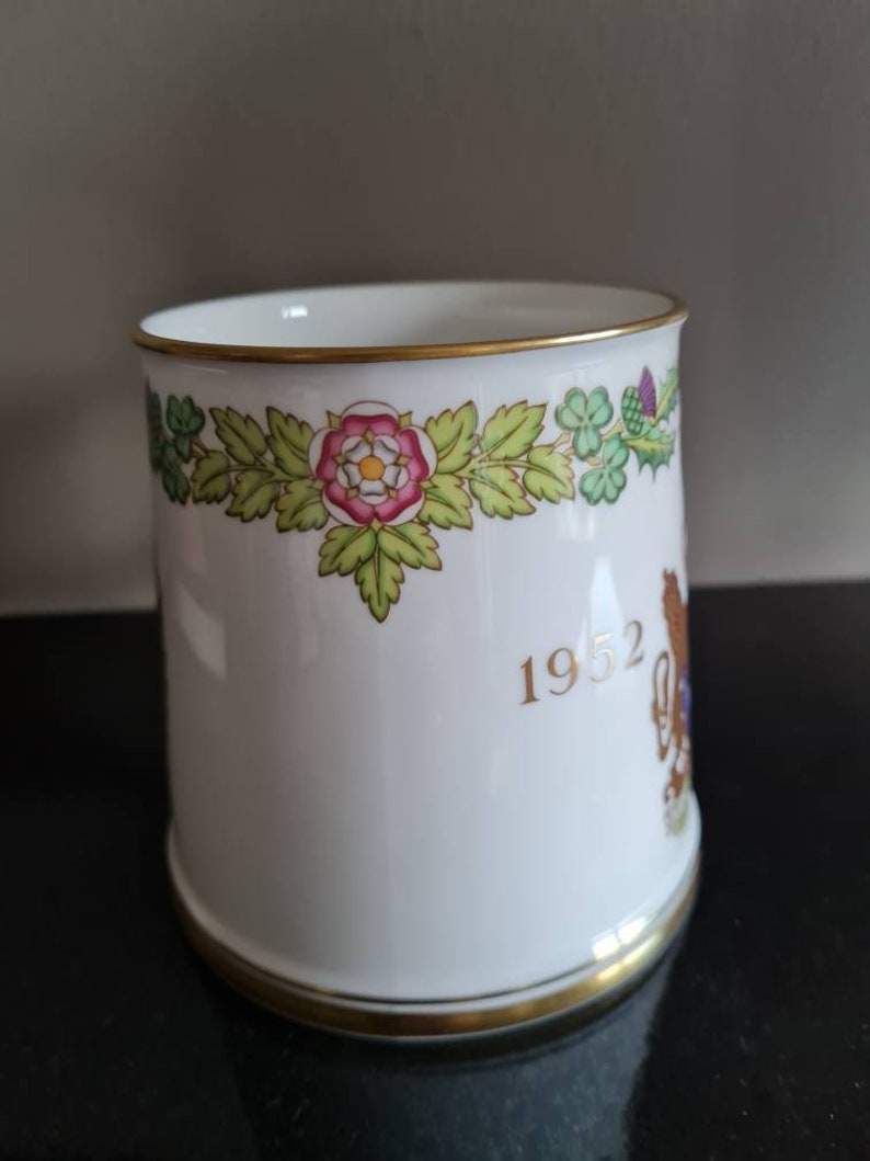 Spode Commemorative Mug - Queen Elizabeth II Silver Jubilee 1952-1977 ...