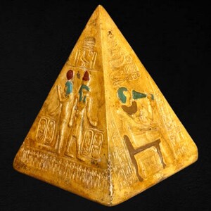 Great Pyramid of Giza Egyptian Pyramid Statue Unique Symbol of Ancient ...