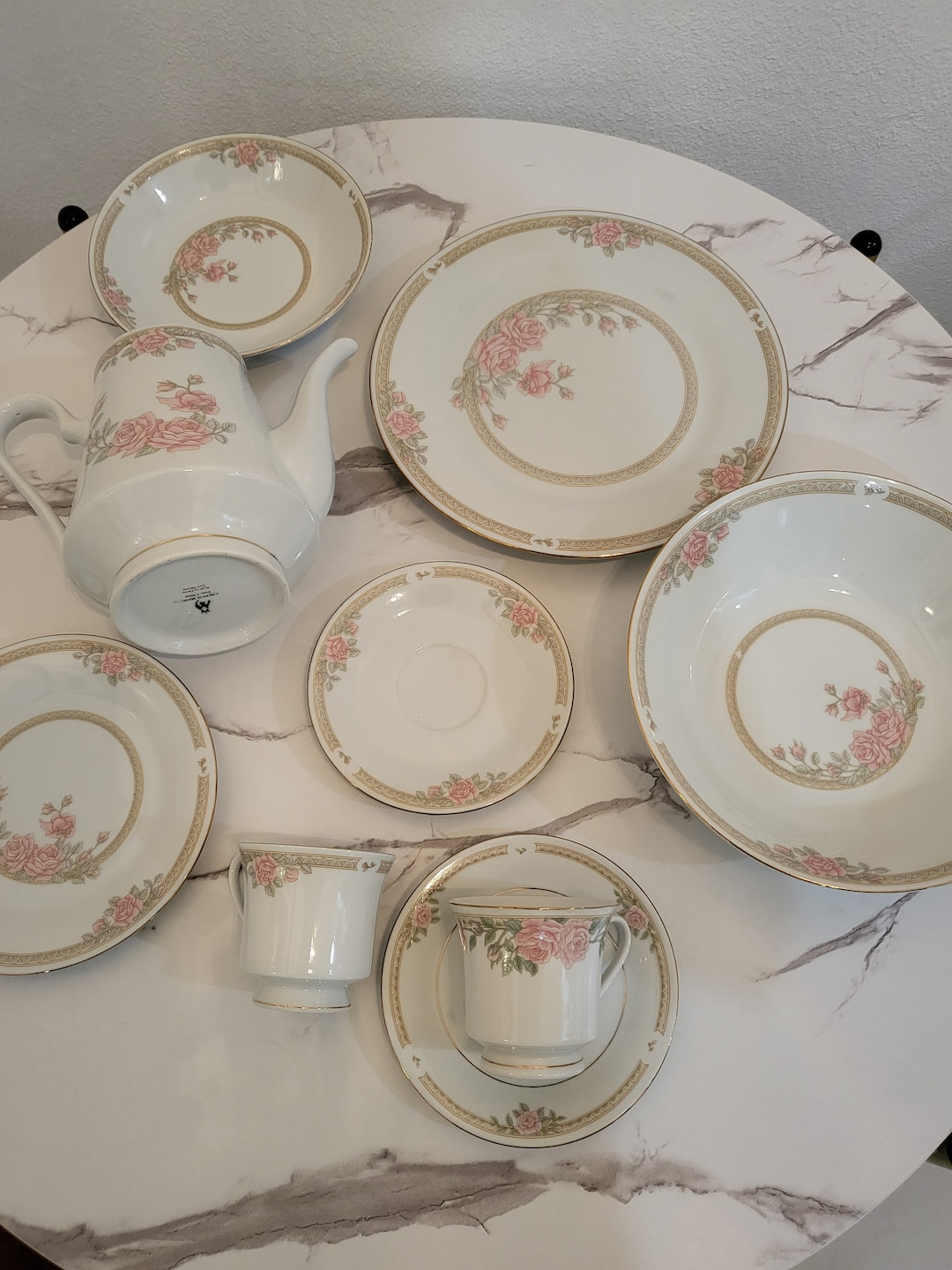 Fine China Tea Rose Pattern Porcalain Gold Rim Bowls, Plates, Teapotw ...