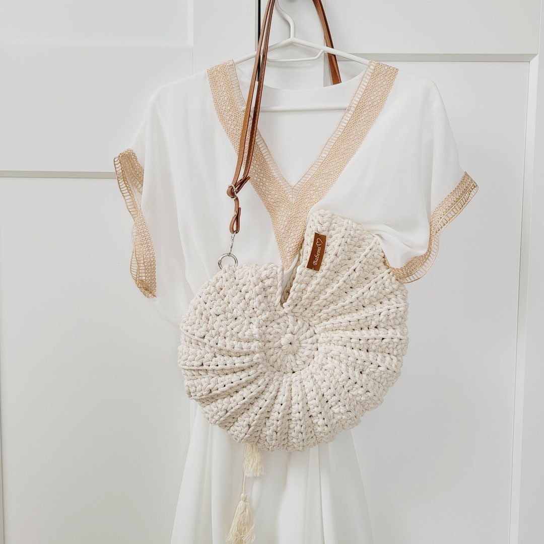 Seashell Crossbody Bag Crochet Shell-shaped Bag in Gold Ecru - Etsy