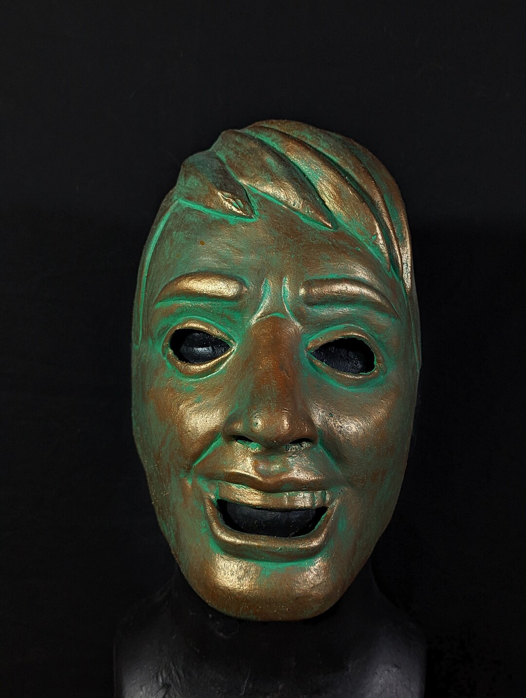 The Smiling Statue - Etsy