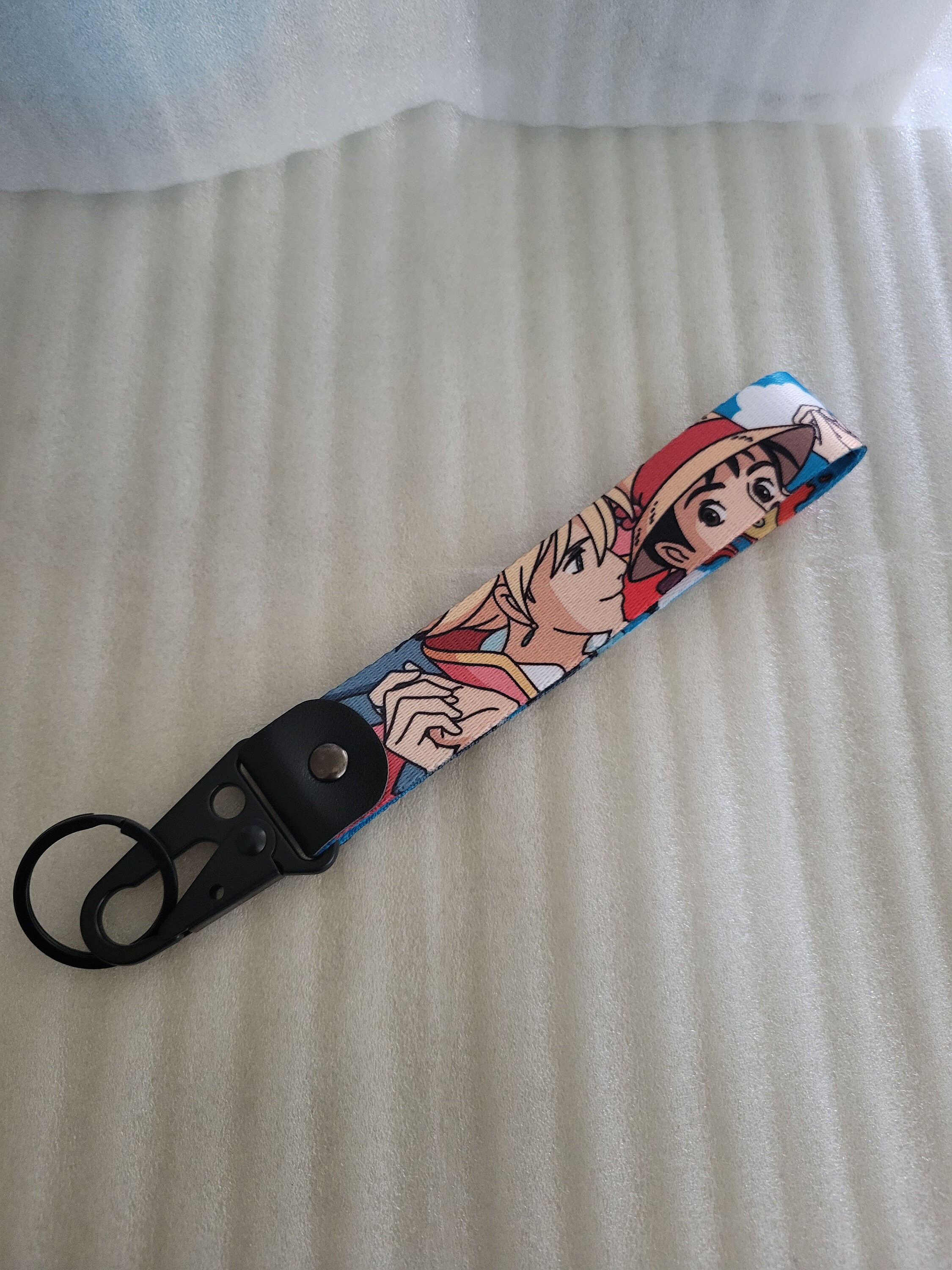 Anime Keychains jujutsu Kaisen, One Piece, Zoro, Studio Ghibli ...