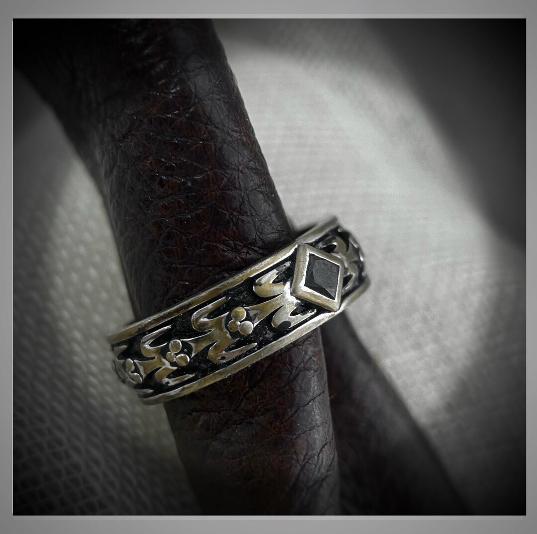 Men’s Wedding Ring Distressed and Antiqued Gold With Diagonal Set Black ...