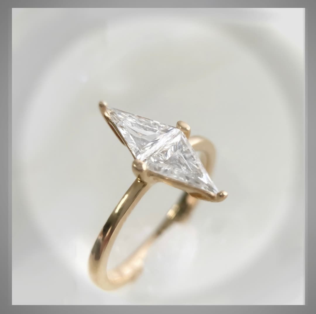 1.08 Ct Rhombus Diamond Solitaire Engagement or Right Hand Ring VS1 14K ...