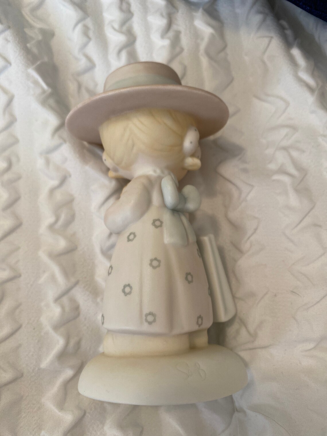 Collectible 1984 the ENESCO Precious Moments Collectors Club seek and ...