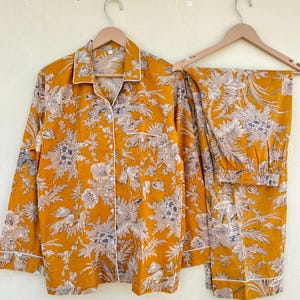 Handmade Indian Cotton Pajama Set: Floral Print Nightwear - Etsy