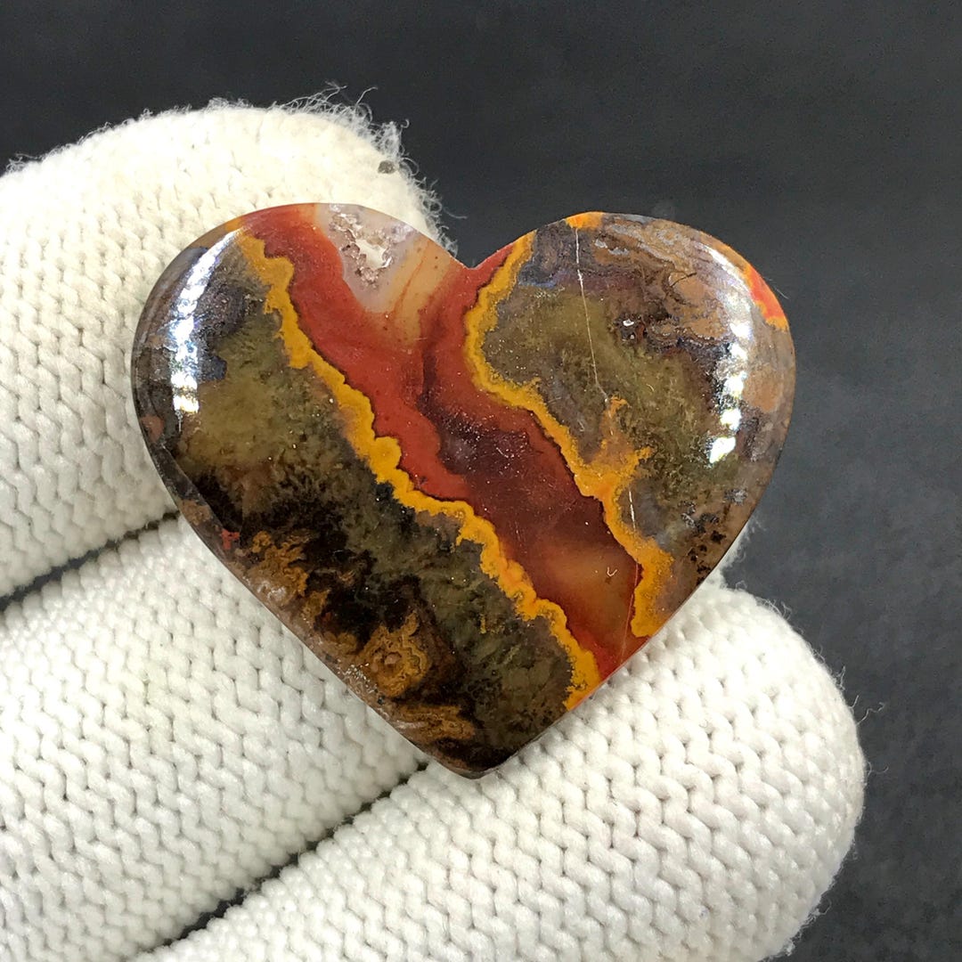 Seam Agate Cabochon... Heart Cabochon...29x33x4 Mm...29 Cts...a#n9169 ...