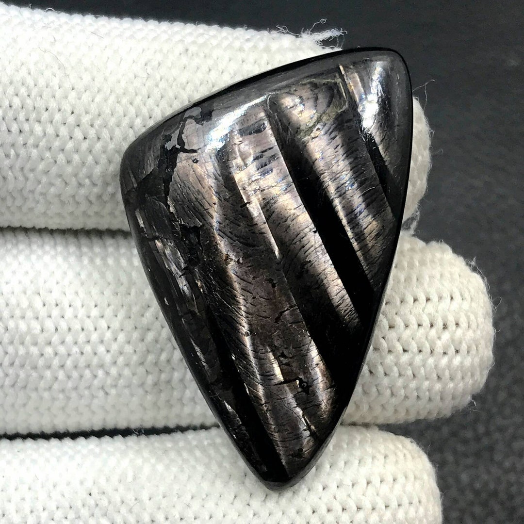 Hypersthene Cabochon... Freeform Cabochon...40x25x6 Mm...51 Cts ...