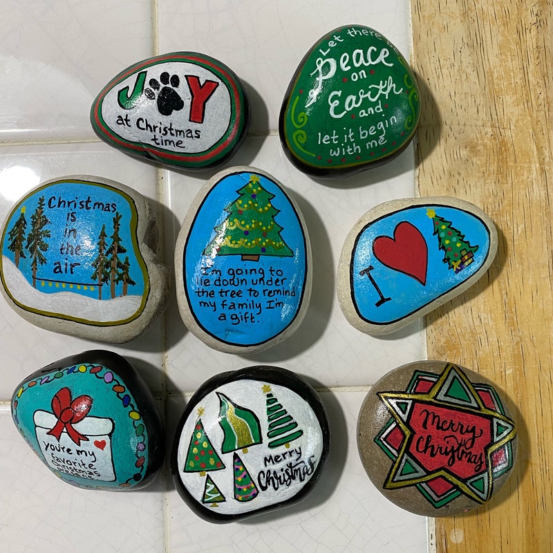 Christmas Painted Rocks - Etsy