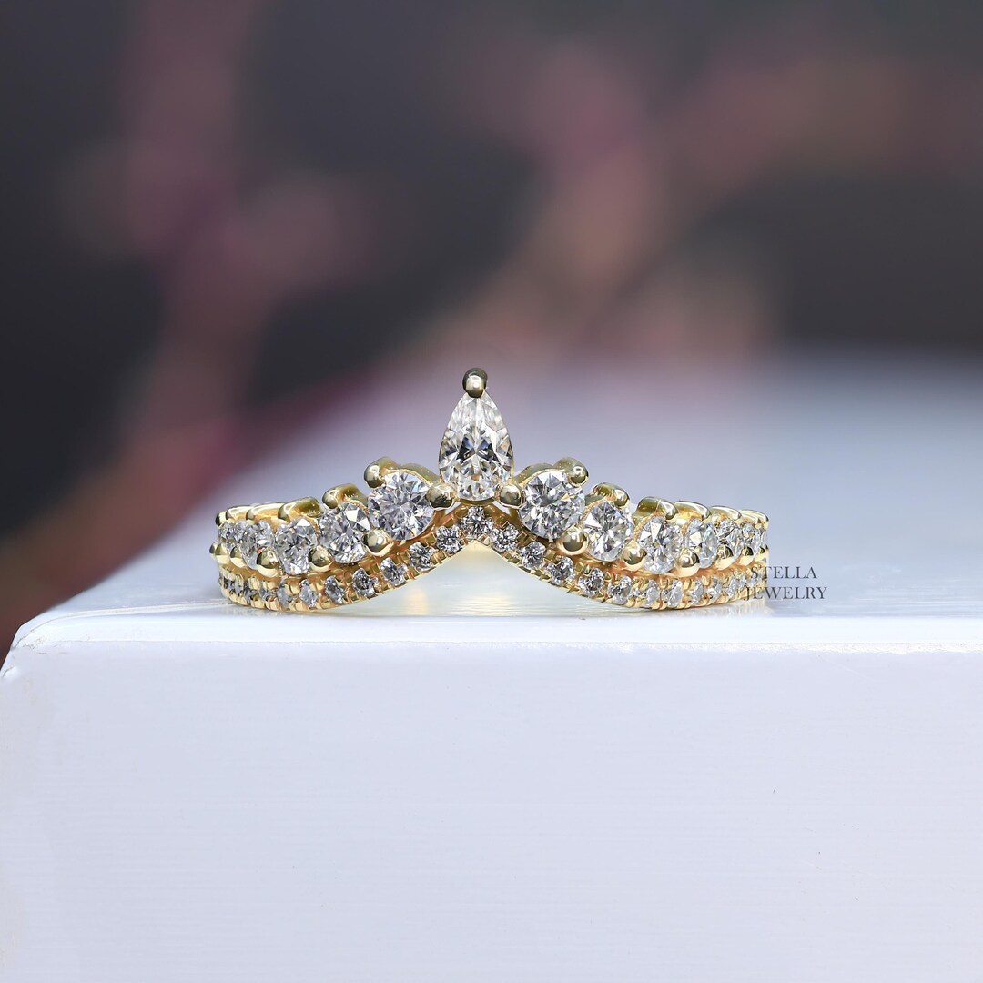 Lab Diamond Curved Wedding Band Pear Shaped Chevron Ring Lab Grown ...