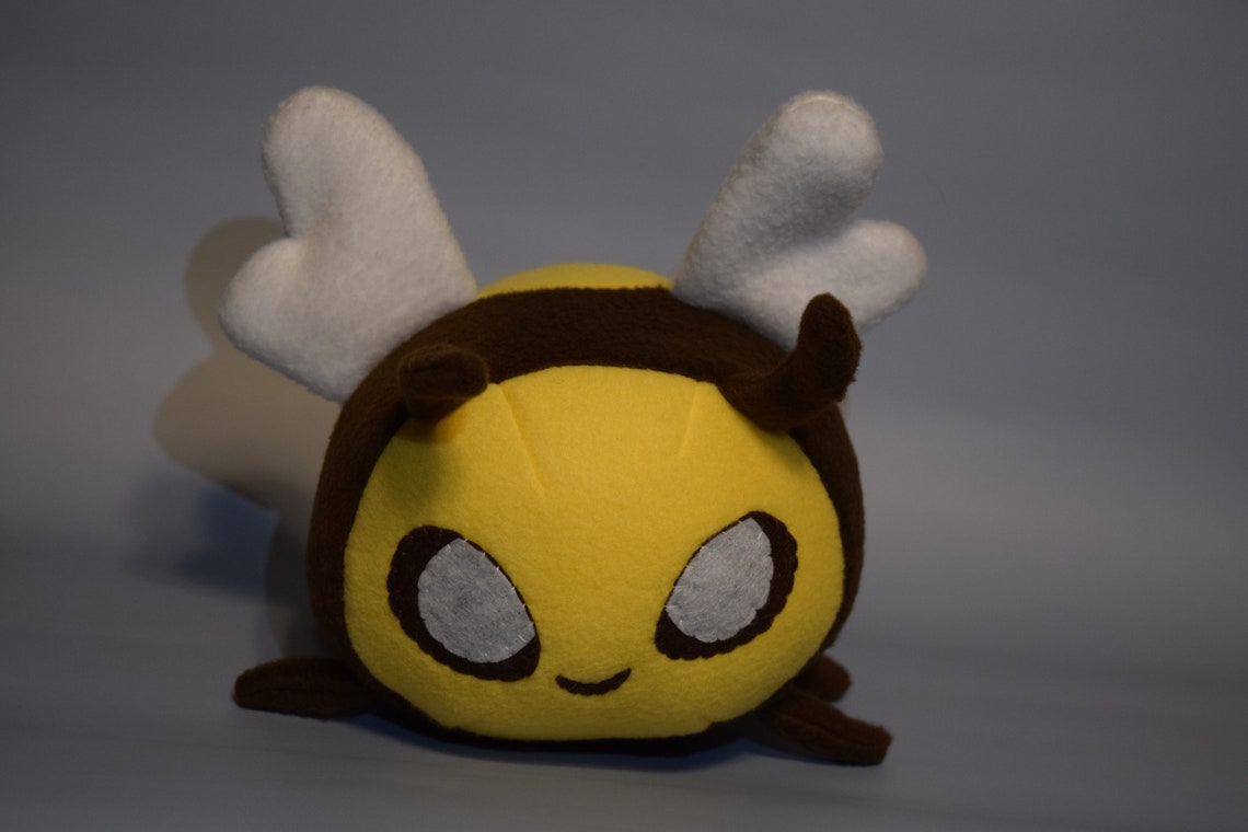 Handmade Cute Bumble Bee Plush - Etsy