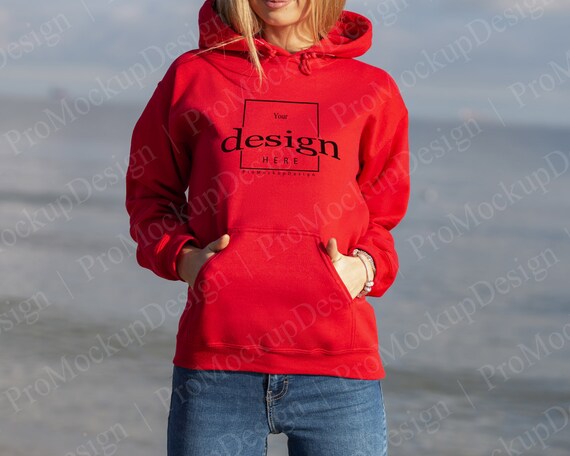 Hoodie mockup Gildan 18500 sweatshirt mockup Printful model Mockup ...