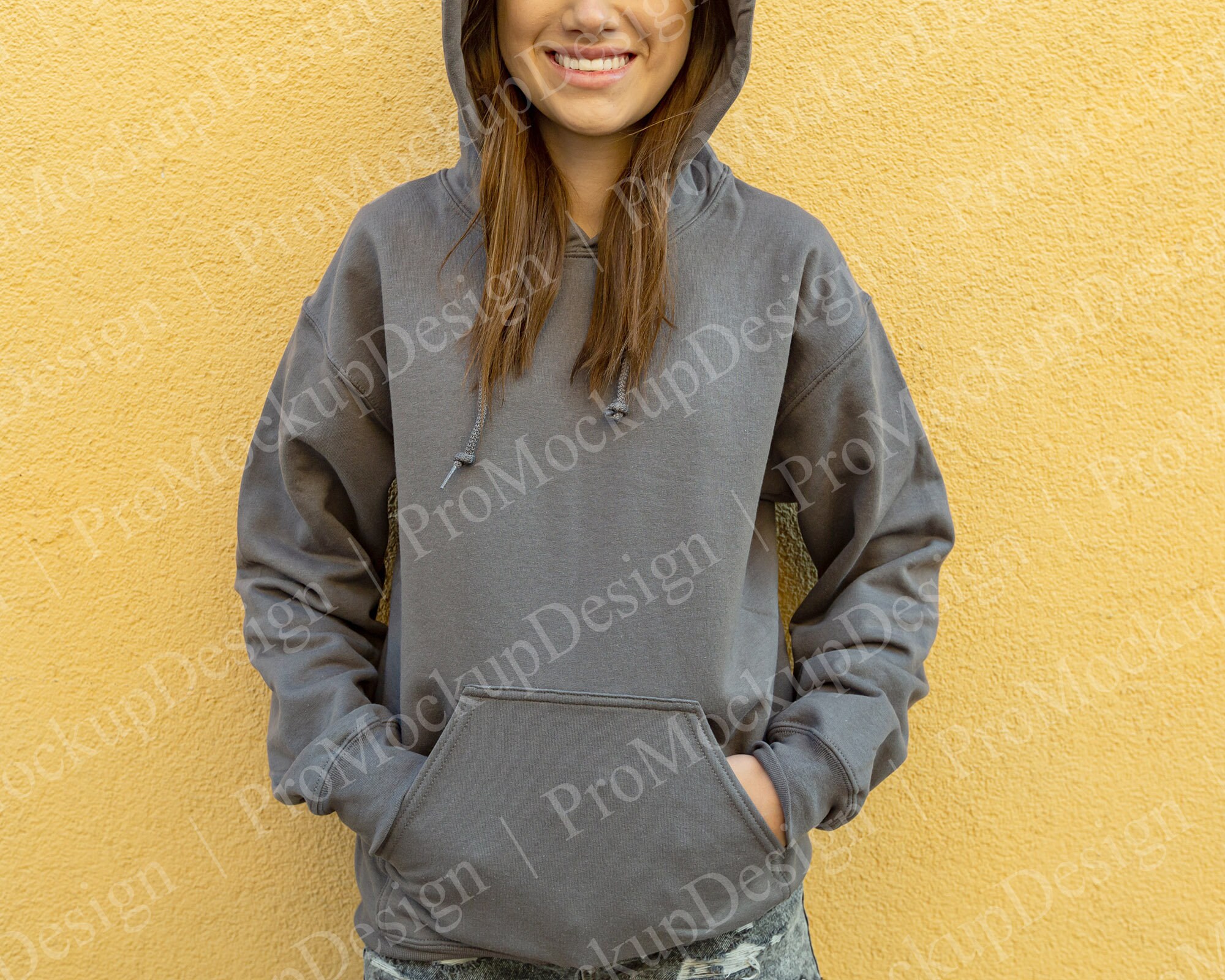 Hoodie mockup Gildan 18500 sweatshirt mockup Printful model Mockup ...
