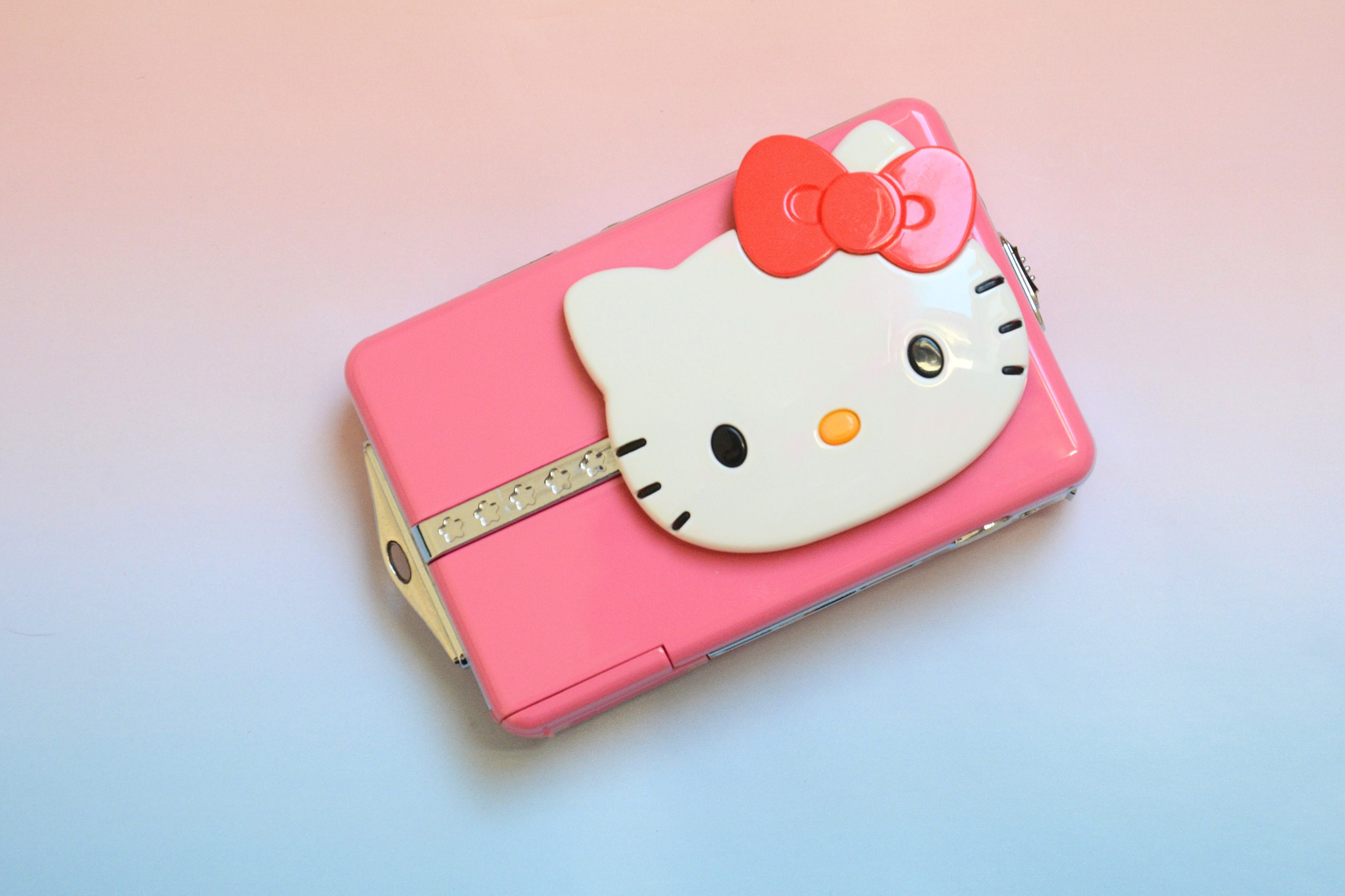 Hello Kitty Pink Camera MINT Sanrio Digicam Pink Case Digital Camera ...