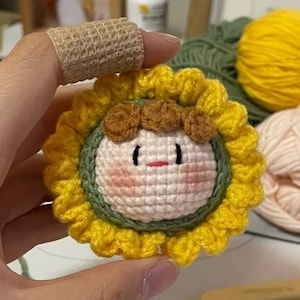 EASY Crochet Pattern of Cute Sunflower Baby Doll. Flower Bouquet ...