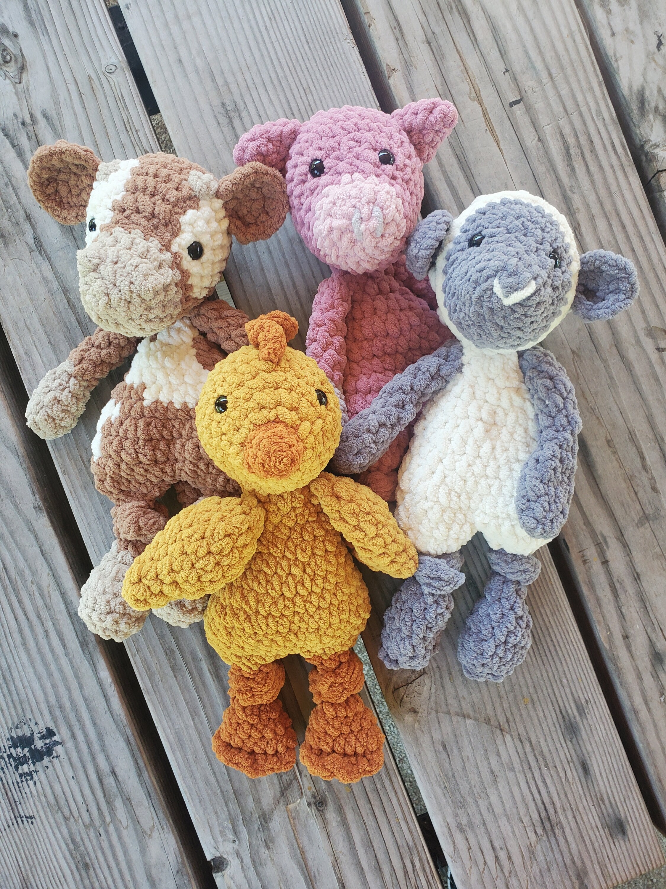 Crochet Pig Knotted Lovey / Farm Animals/ Baby Shower Gifts/ Nursery ...