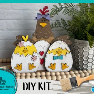 Chicken Farmhouse Decor DIY - Standing Decor With Base - DIY Wood Paint ...