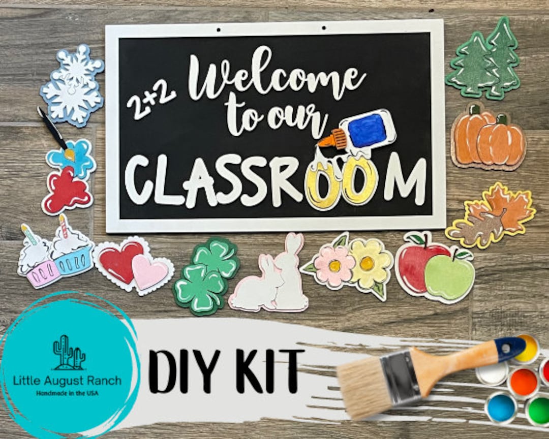 DIY Classroom Sign With Interchangeable Seasonal Pieces - Teacher Door ...