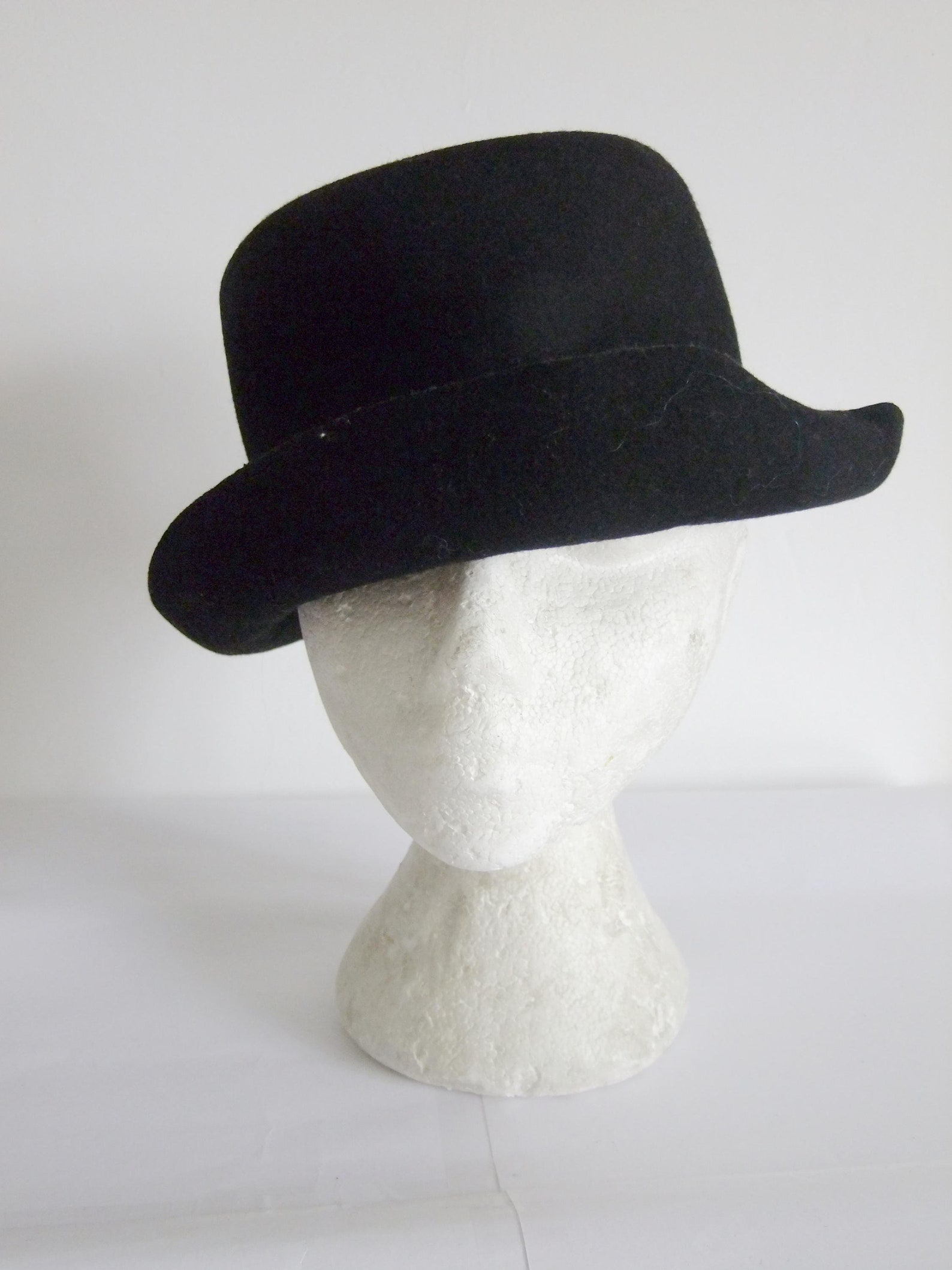 Vintage 80s Felt Hat Black 20s Style Flapper Headwear UK Made 100% Wool ...