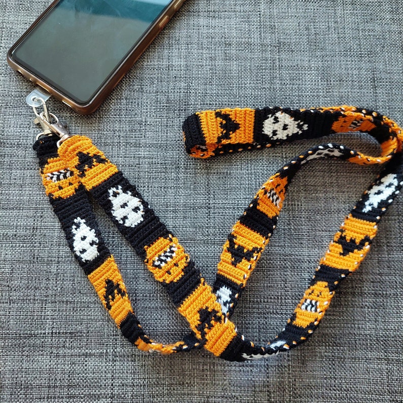 Halloween Crochet Crossbody Phone Strap Pattern: Spooky Season ...
