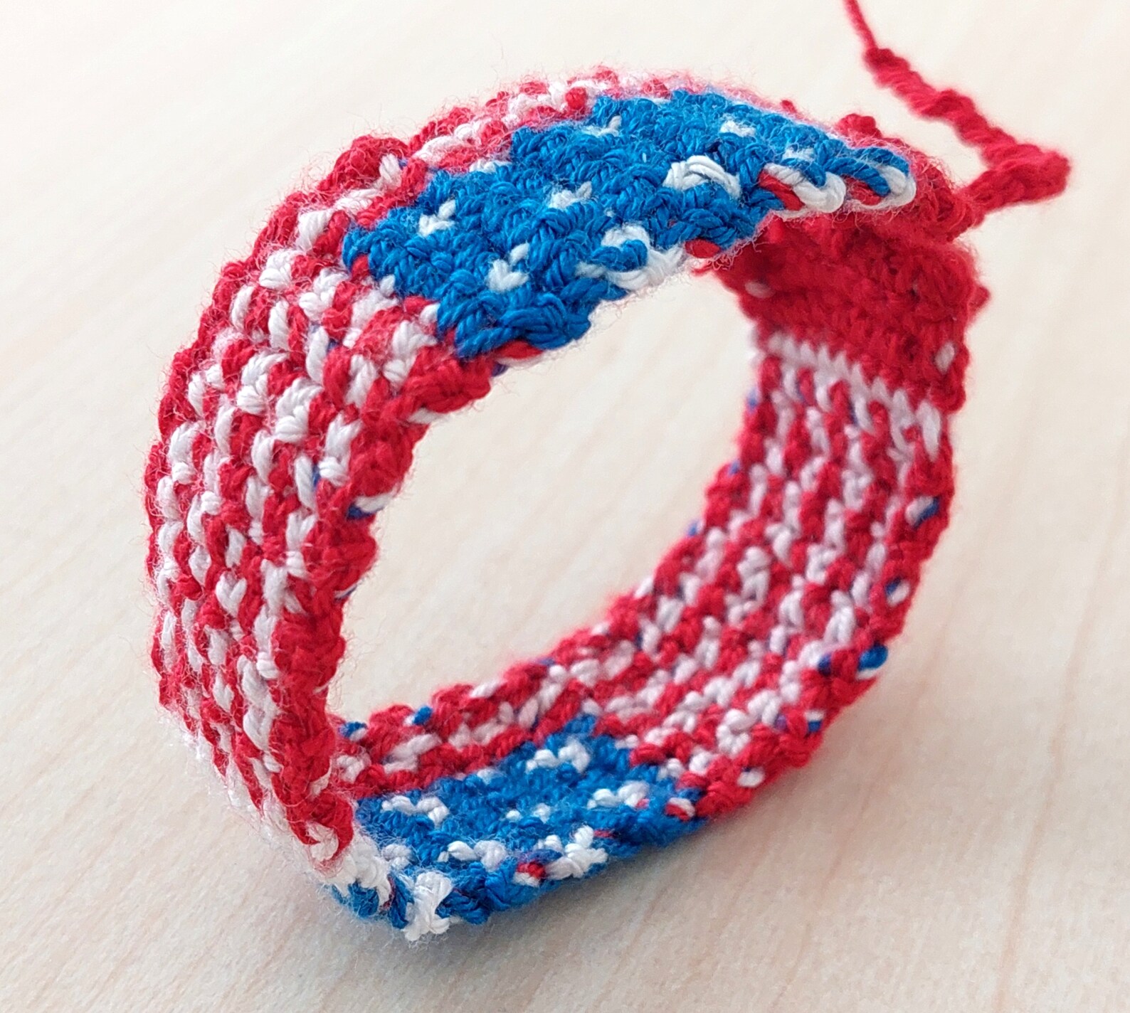 Crochet American Flag Bracelet Pattern: Patriotic USA Design (PDF ...